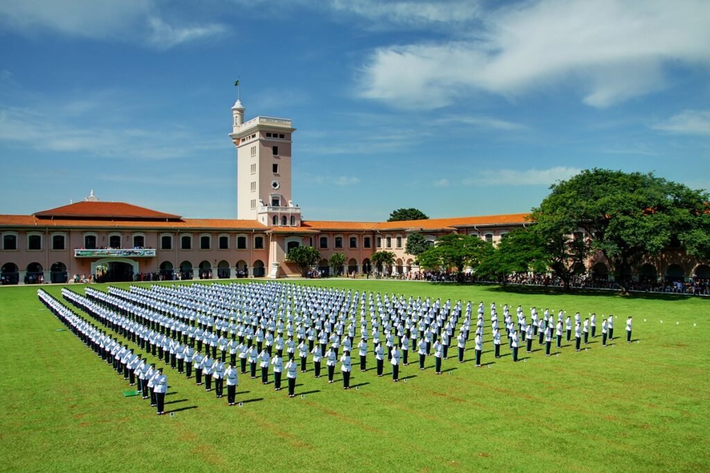 EsPCEx 2026: como ingressar, carreira e salários na Escola de Cadetes ...